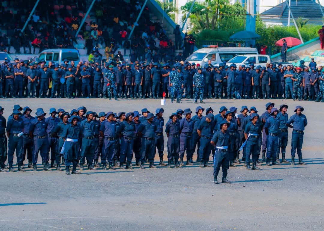 Uzodimma Launches 7,000-Strong Imo Vigilance Force, Vows to Crush ...